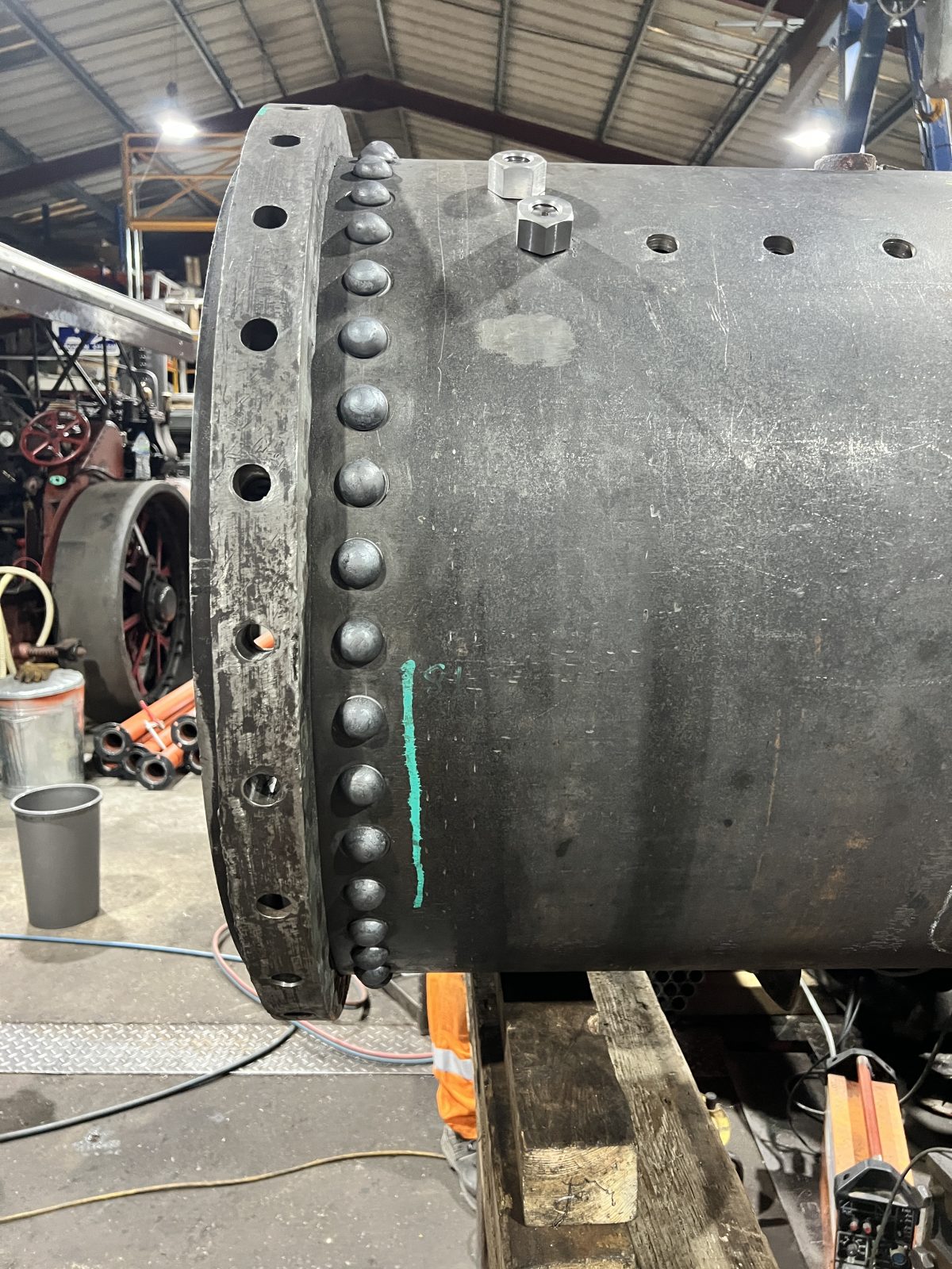 The last of the boiler rivets have gone in on Fowler 14712 Wilbur ...